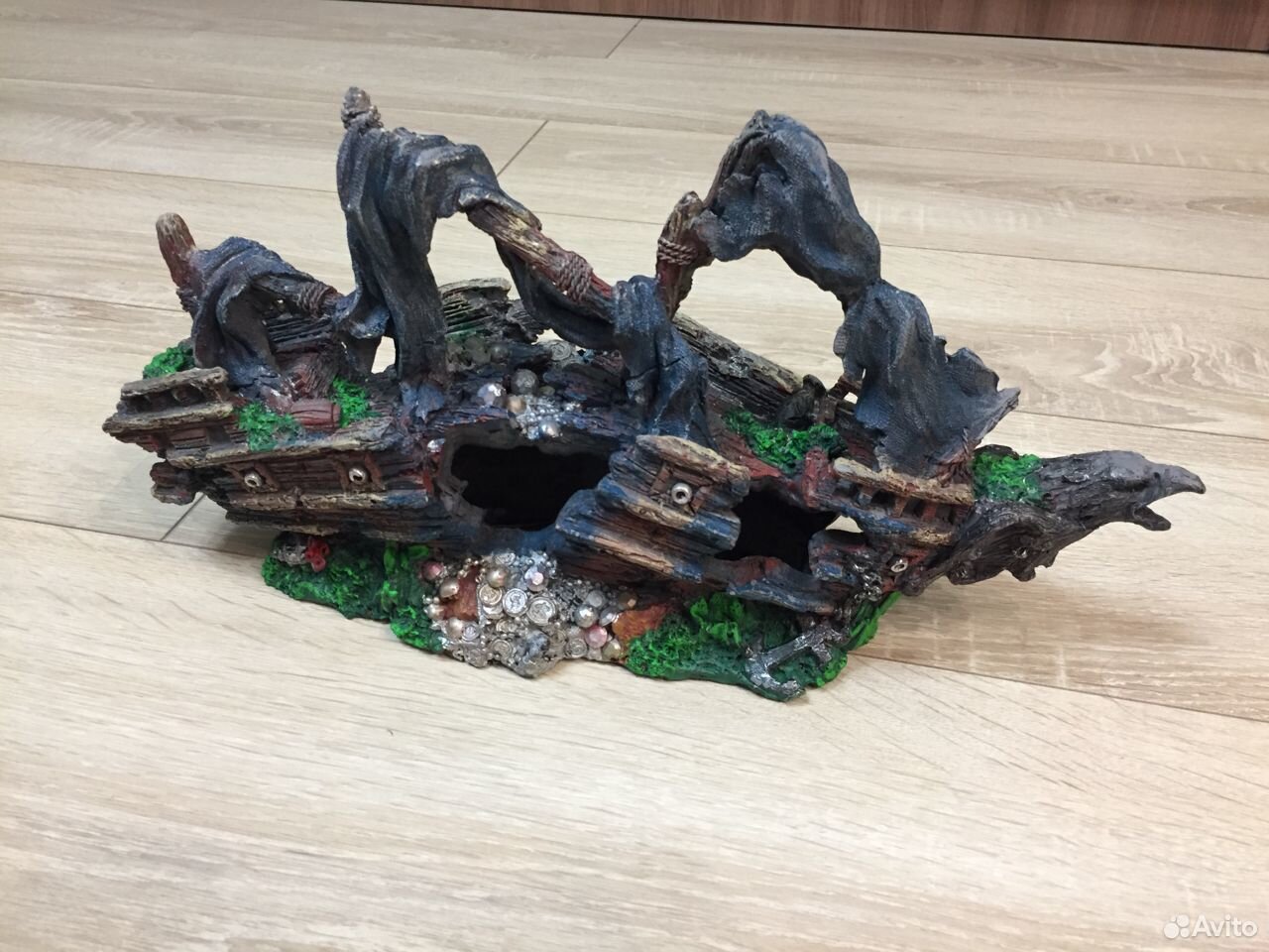 Корабль-грот для аквариума